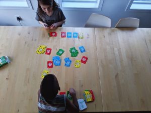 Quick CARD GAMES that are perfect to bring to family gatherings ...